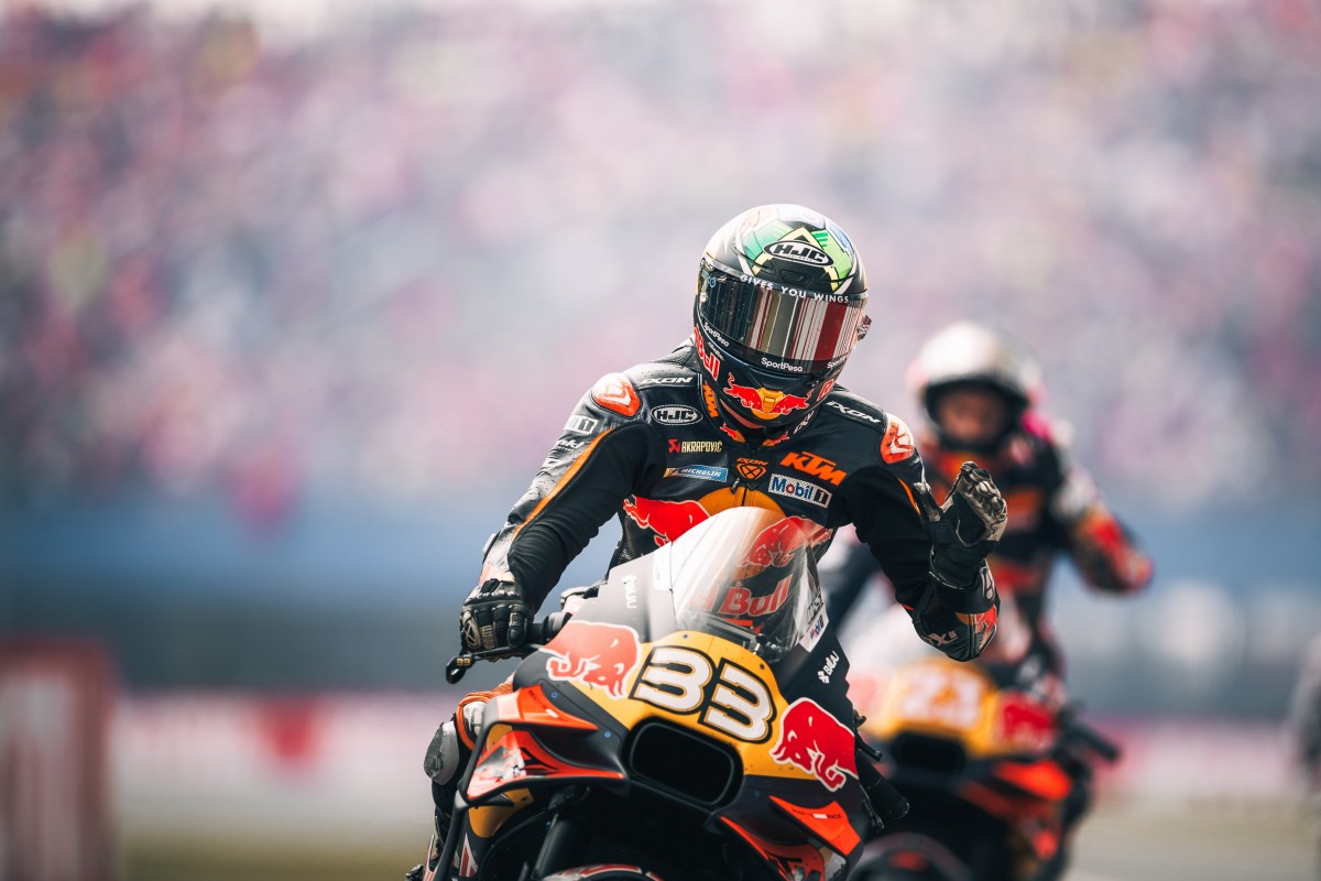 Bike India заявил о плане Bajaj сохранить KTM Factory Racing и его ...